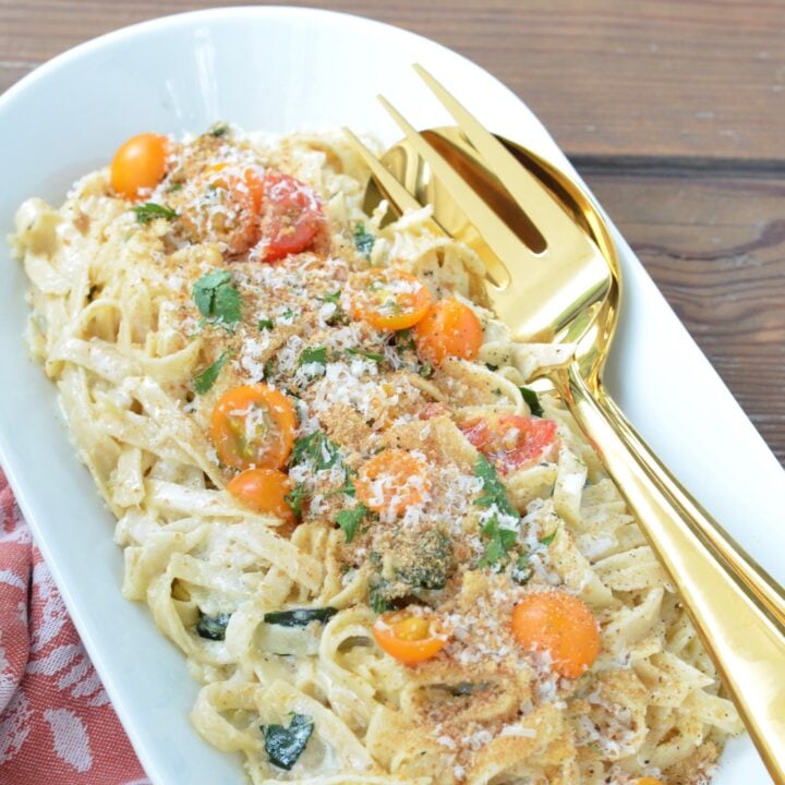 Kale and Tomato Alfredo Pasta ⋆ 100 Days of Real Food