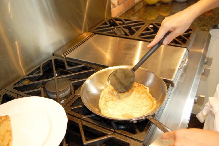 Healthy Whole-Wheat Crepes Recipe ⋆ 100 Days of Real Food